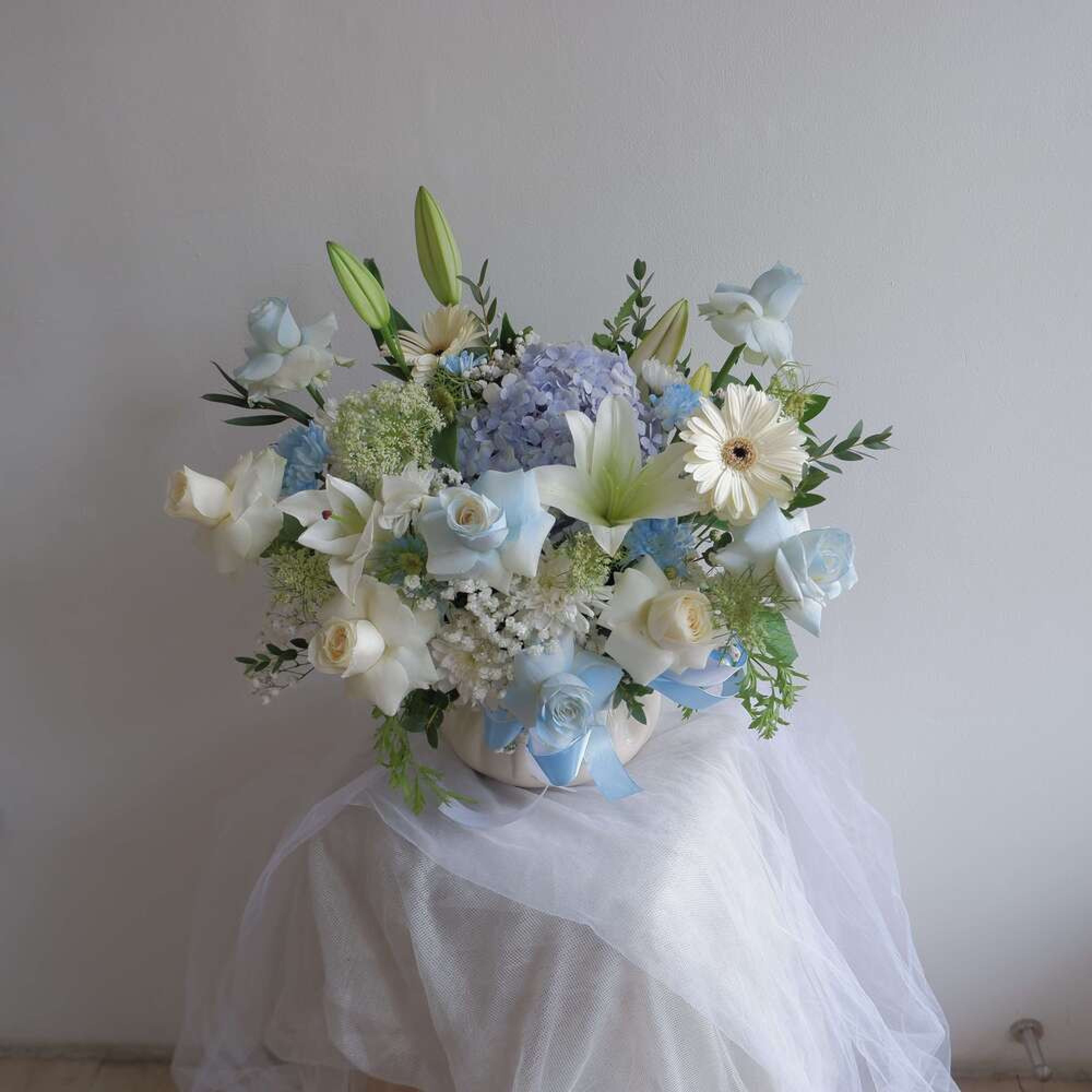 Bunga Vase Jakarta Sameday Delivery - Raymone Sevenrose